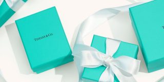 Verde Tiffany: il colore iconico in 10 outfit e abbinamenti | Roba da Donne