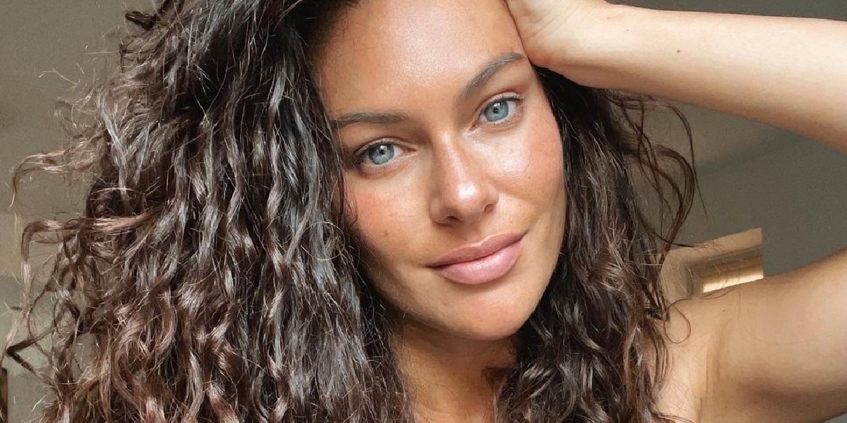 Paola Turani mostra la pancia post-parto: 'Zero ansie' | Roba da Donne