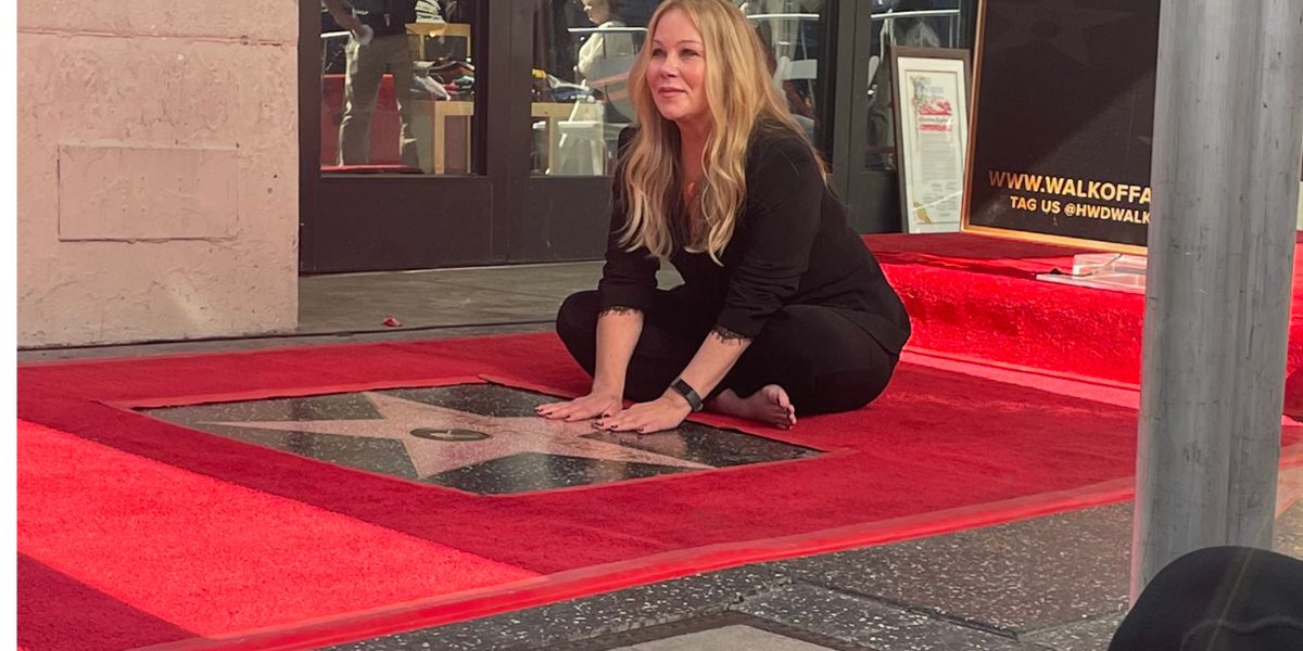 Christina Applegate e la sclerosi multipla in walk of fame | Roba da Donne