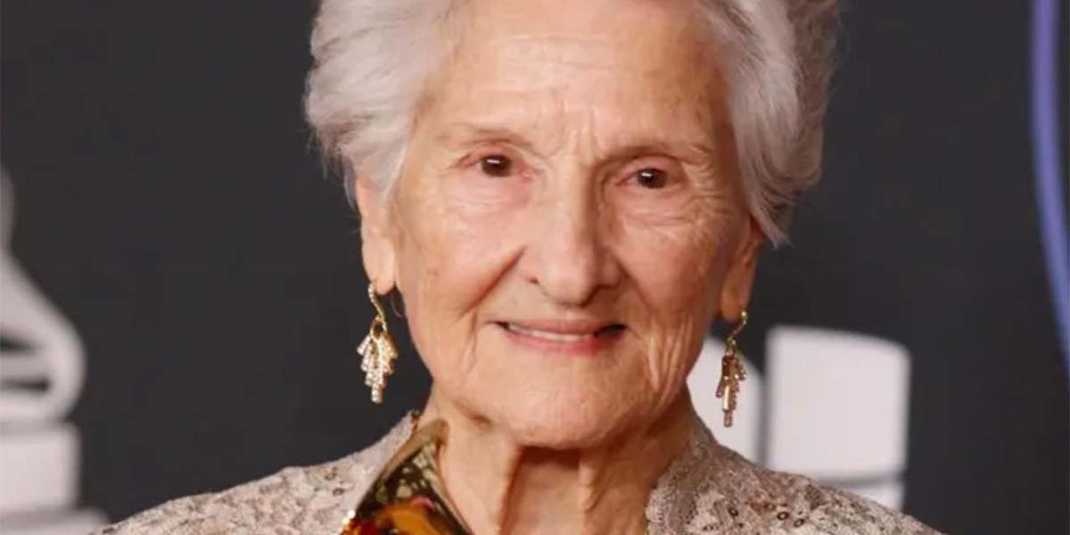 Ángela Álvarez, 95 anni, vince il Latin Grammy | Roba da Donne