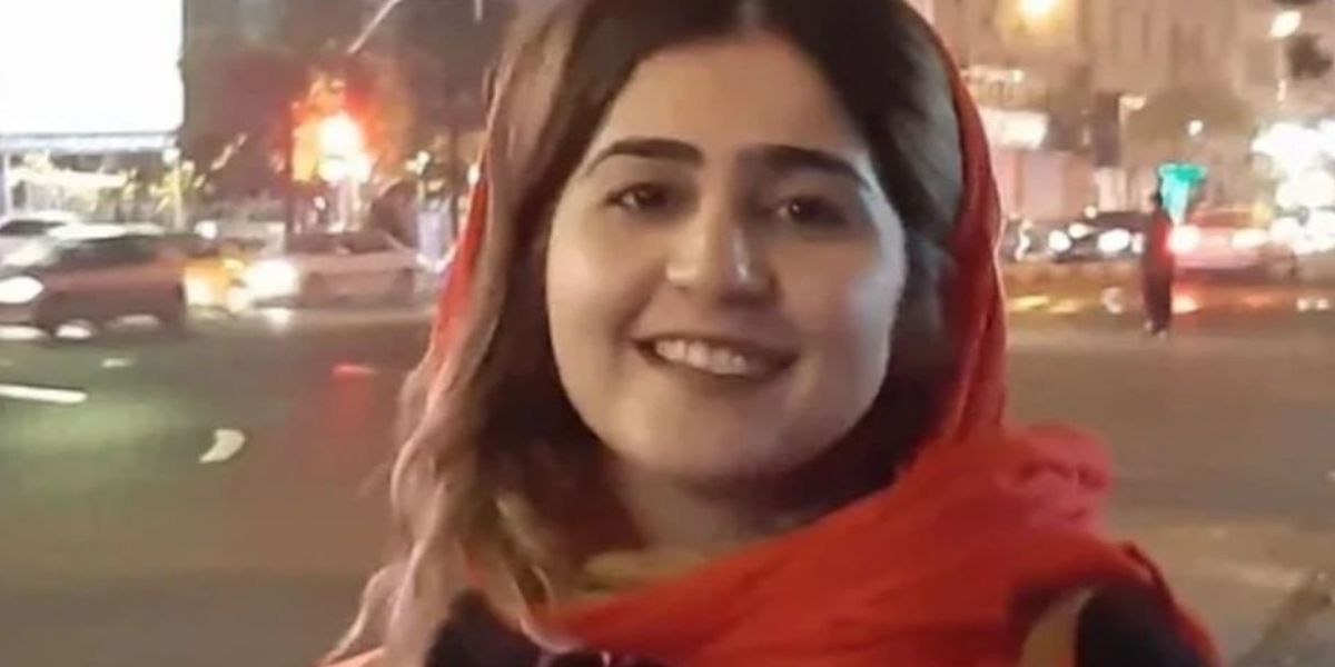 Iran, Sepideh Qoliyan, liberata e uscita di prigione senza velo | RDD