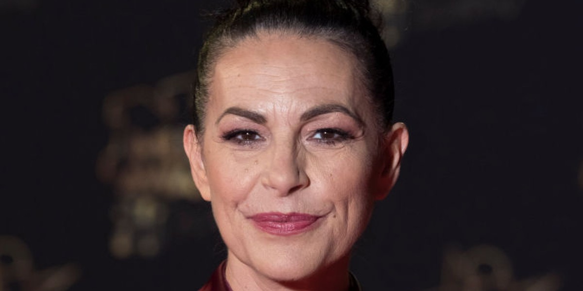 La cantante Lio: 'Violentata dal mio patrigno a 10 anni' | RDD