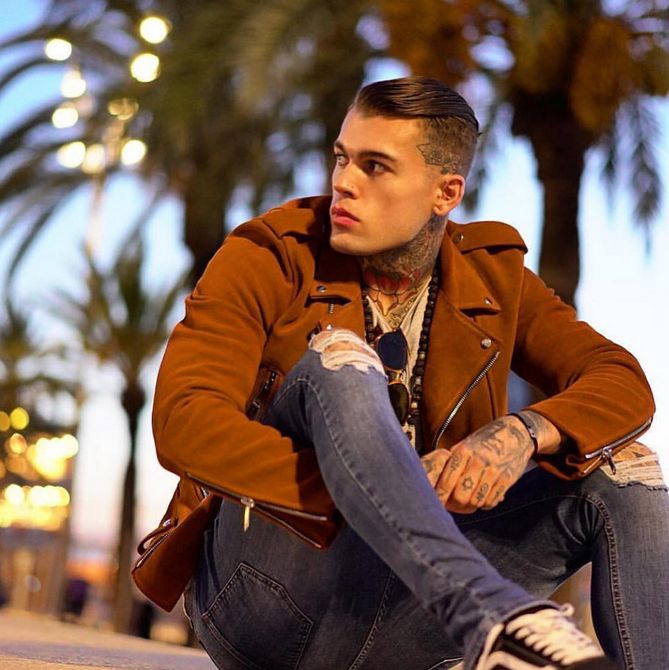 Stephen: il modello ricoperto di tatuaggi e piercing che fa impazzire ...